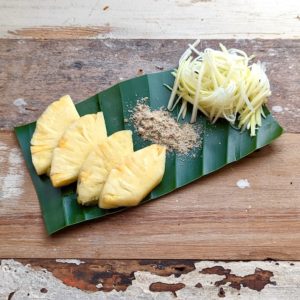 Spicy Thai Salt Chilli Dip Recipe For Fresh Fruit (Prik Kab Klua)