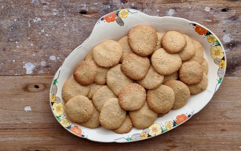 Benne Wafers (Sesame Seed Cookies) - Be Inspired - Food Wine Travel