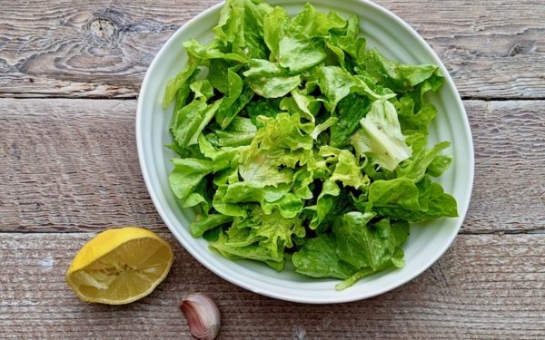 How To Dress A Green Salad: Classic French Salade Verte Recipe